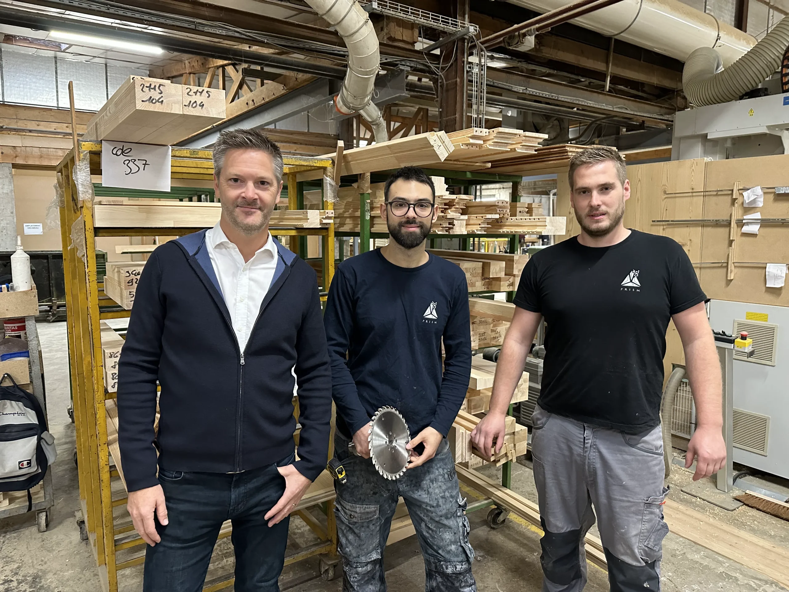 SAV basée en France - Machines de menuiserie de fenêtres bois